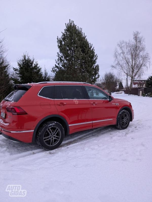Volkswagen Tiguan 2021 Panevēža, ar dzinēja tilpumu 2.00 L un nobraukumu 144 tūkst. km par 27800 €, foto 3 vietnē AUTOMOTO.COM.LV
