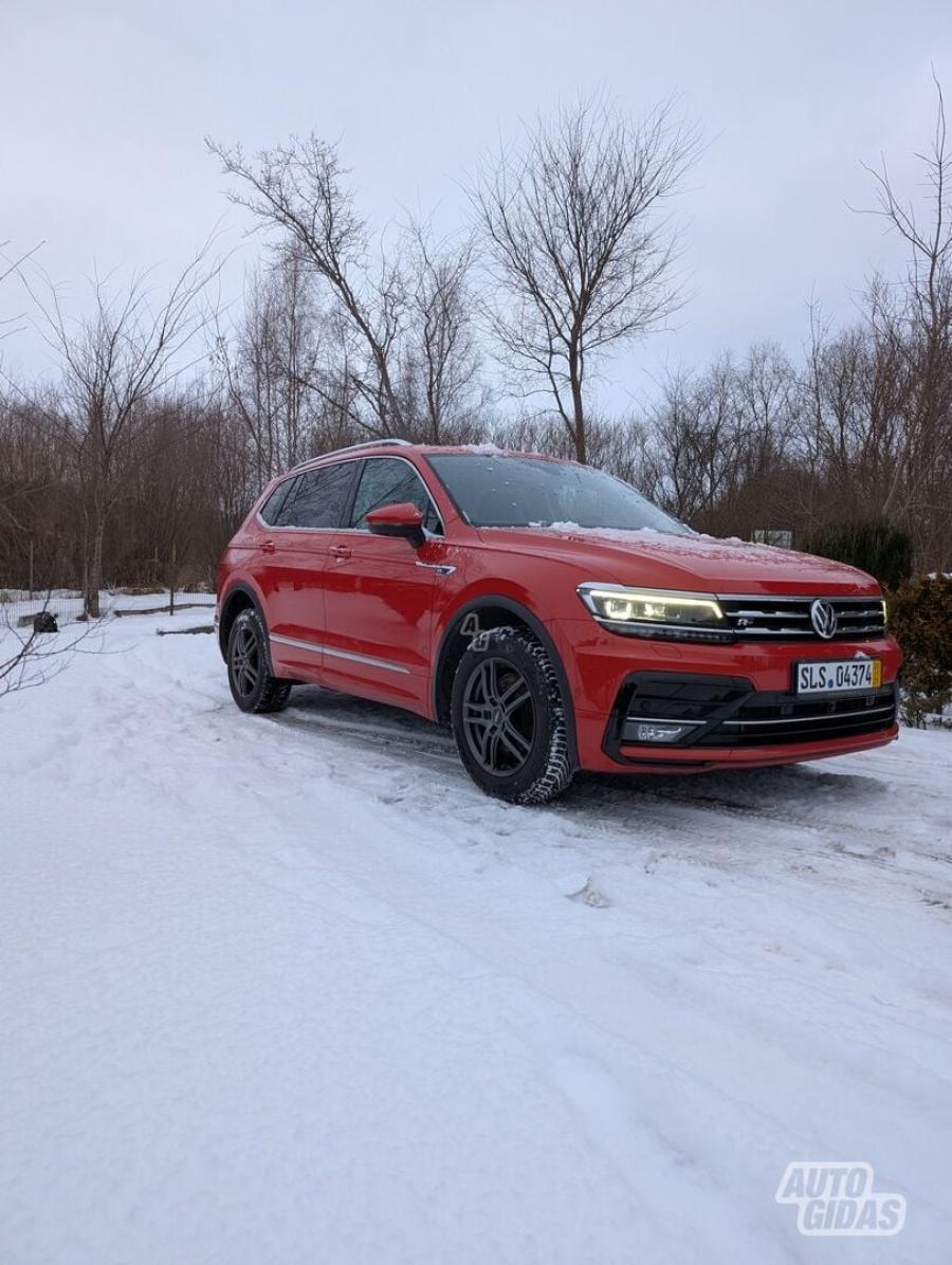 Volkswagen Tiguan 2021 Panevēža, ar dzinēja tilpumu 2.00 L un nobraukumu 144 tūkst. km par 27800 €, foto 5 vietnē AUTOMOTO.COM.LV