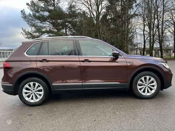 Volkswagen Tiguan 2021 in Plunge, with an engine capacity of 1.97 L and mileage of 138 thousand km for 28499 €, photo 8 on AUTOMOTO.COM.LV
