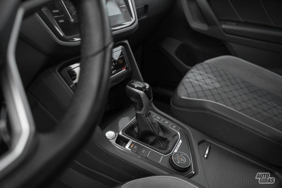 Volkswagen Tiguan 2021 Viļņa, ar dzinēja tilpumu 2.00 L un nobraukumu 281 tūkst. km par 23900 €, foto 34 vietnē AUTOMOTO.COM.LV