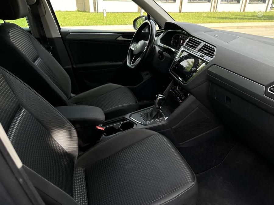 Volkswagen Tiguan 2021 Tauragė, ar dzinēja tilpumu 2.00 L un nobraukumu 250 tūkst. km par 17500 €, foto 19 vietnē AUTOMOTO.COM.LV