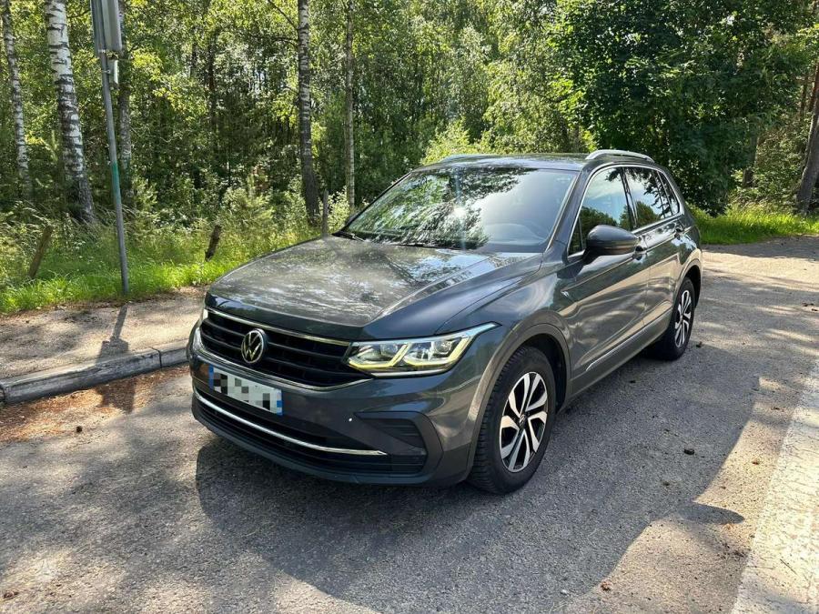Volkswagen Tiguan 2021 in Taurage, with an engine capacity of 2.00 L and mileage of 250 thousand km for 16900 €, photo 1 on AUTOMOTO.COM.LV