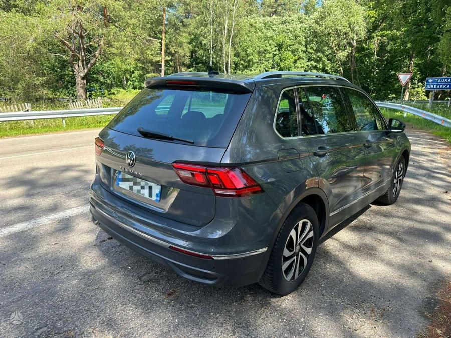 Volkswagen Tiguan 2021 in Taurage, with an engine capacity of 2.00 L and mileage of 250 thousand km for 16900 €, photo 6 on AUTOMOTO.COM.LV