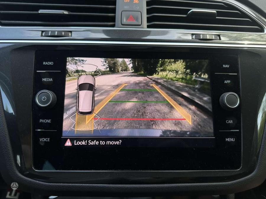 Volkswagen Tiguan 2021 in Taurage, with an engine capacity of 2.00 L and mileage of 250 thousand km for 16900 €, photo 23 on AUTOMOTO.COM.LV