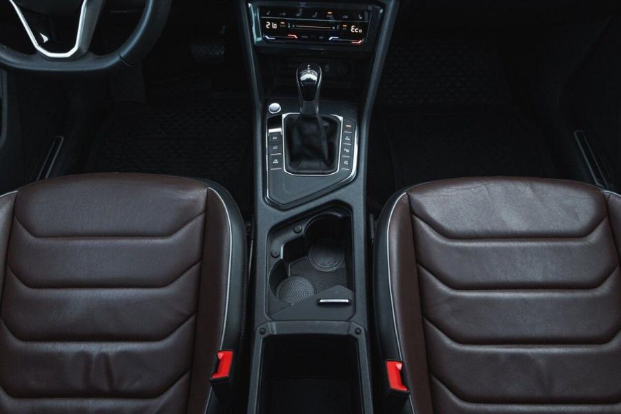 Volkswagen Tiguan 2021 in Ventspils, with an engine capacity of 1.40 L and mileage of 140 thousand km for 23300 €, photo 21 on AUTOMOTO.COM.LV