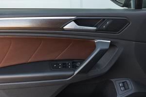 Volkswagen Tiguan 2021 in Ventspils, with an engine capacity of 1.40 L and mileage of 140 thousand km for 23300 €, photo 25 on AUTOMOTO.COM.LV