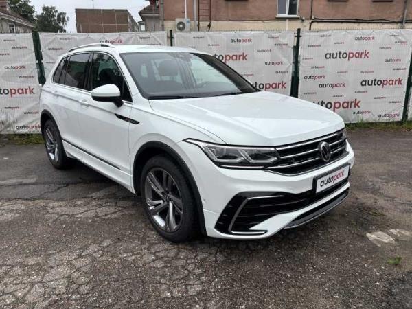 Volkswagen Tiguan 2021 in Klaipeda, with an engine capacity of 1.50 L and mileage of 98 thousand km for 23300 €, photo 2 on AUTOMOTO.COM.LV
