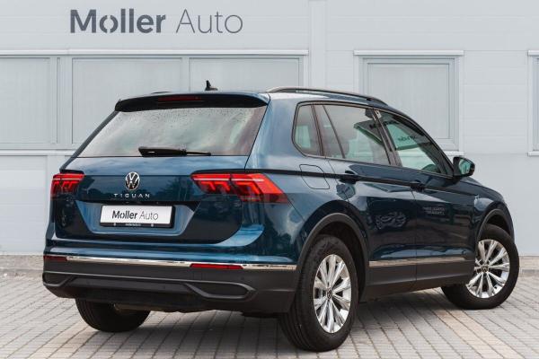 Volkswagen Tiguan 2021 in Ventspils, with an engine capacity of 2.00 L and mileage of 39 thousand km for 24150 €, photo 5 on AUTOMOTO.COM.LV
