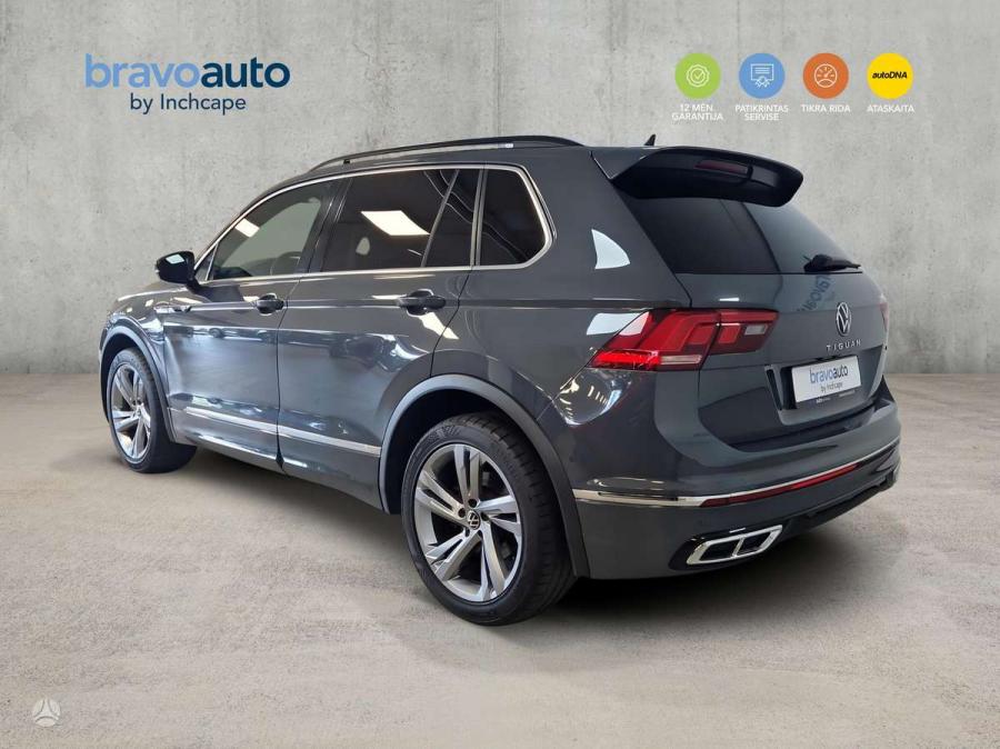Volkswagen Tiguan 2021 in Vilnius, with an engine capacity of 2.00 L and mileage of 114 thousand km for 27500 €, photo 4 on AUTOMOTO.COM.LV