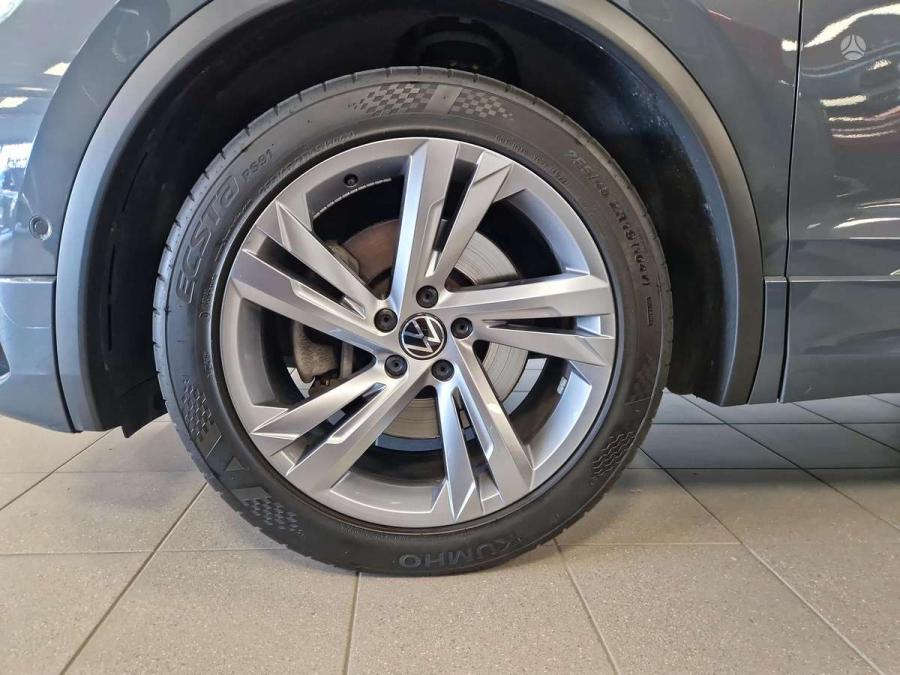 Volkswagen Tiguan 2021 in Vilnius, with an engine capacity of 2.00 L and mileage of 114 thousand km for 27500 €, photo 12 on AUTOMOTO.COM.LV