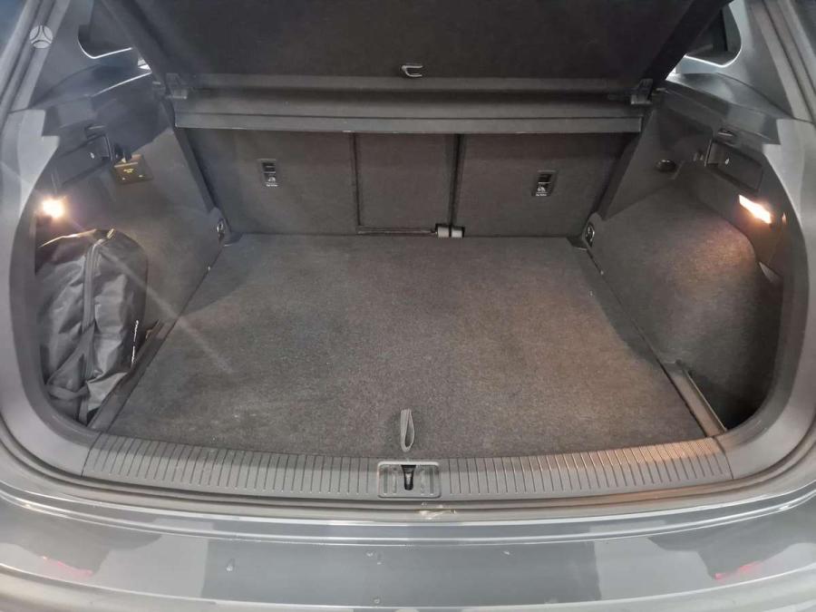 Volkswagen Tiguan 2021 in Vilnius, with an engine capacity of 2.00 L and mileage of 114 thousand km for 27500 €, photo 21 on AUTOMOTO.COM.LV