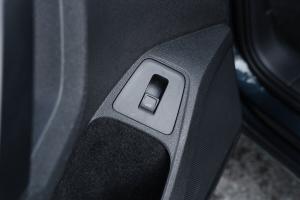 Volkswagen Tiguan 2021 Rīga, ar dzinēja tilpumu 2.00 L un nobraukumu 152 tūkst. km par 24950 €, foto 16 vietnē AUTOMOTO.COM.LV