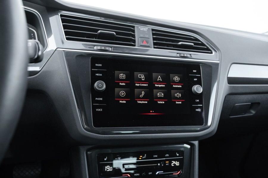 Volkswagen Tiguan 2021 Rīga, ar dzinēja tilpumu 2.00 L un nobraukumu 152 tūkst. km par 24950 €, foto 34 vietnē AUTOMOTO.COM.LV