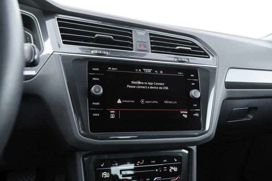 Volkswagen Tiguan 2021 Rīga, ar dzinēja tilpumu 2.00 L un nobraukumu 152 tūkst. km par 24950 €, foto 37 vietnē AUTOMOTO.COM.LV