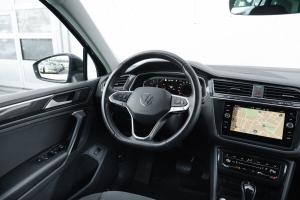 Volkswagen Tiguan 2021 Rīga, ar dzinēja tilpumu 2.00 L un nobraukumu 152 tūkst. km par 24950 €, foto 65 vietnē AUTOMOTO.COM.LV