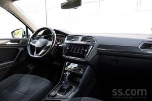 Volkswagen Tiguan 2022 in Riga, with an engine capacity of 2.00 L and mileage of 118 thousand km for 29000 €, photo 9 on AUTOMOTO.COM.LV