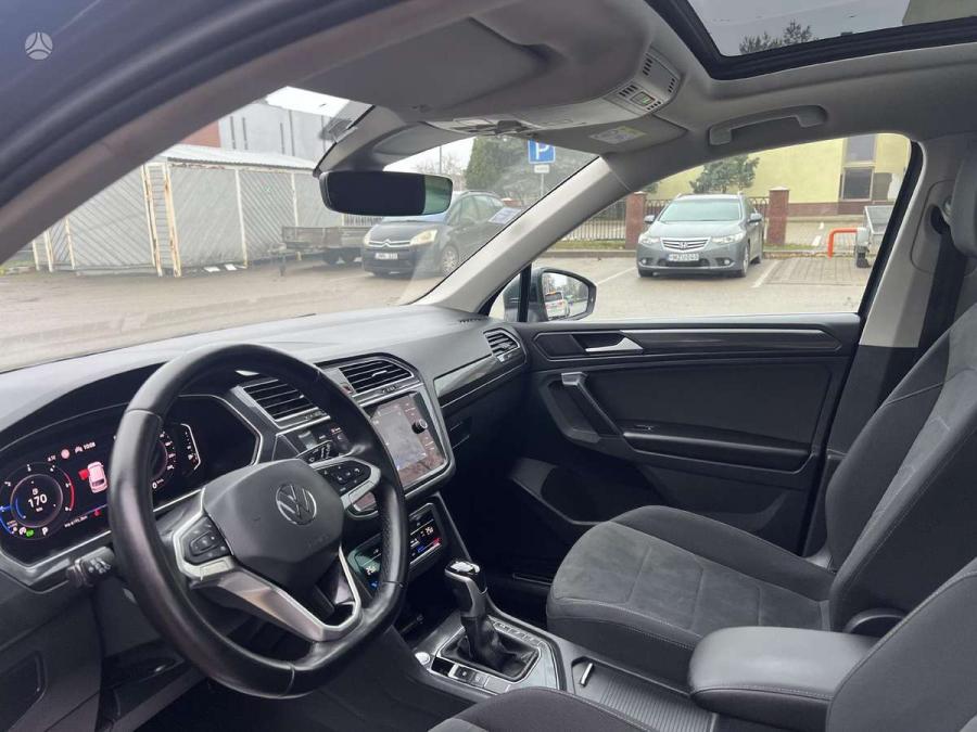 Volkswagen Tiguan 2022 in Kaunas, with an engine capacity of 2.00 L and mileage of 225 thousand km for 20300 €, photo 11 on AUTOMOTO.COM.LV