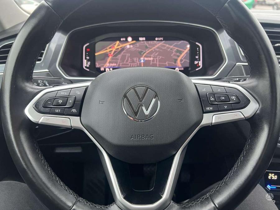 Volkswagen Tiguan 2022 in Kaunas, with an engine capacity of 2.00 L and mileage of 225 thousand km for 20300 €, photo 17 on AUTOMOTO.COM.LV