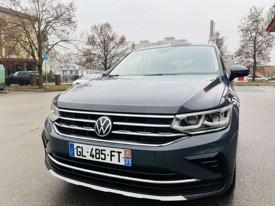 Volkswagen Tiguan 2022 in Kaunas, with an engine capacity of 2.00 L and mileage of 212 thousand km for 19999 €, photo 9 on AUTOMOTO.COM.LV