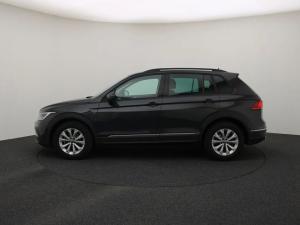 Volkswagen Tiguan 2022 in Vilnius, with an engine capacity of 2.00 L and mileage of 171 thousand km for 22399 €, photo 5 on AUTOMOTO.COM.LV