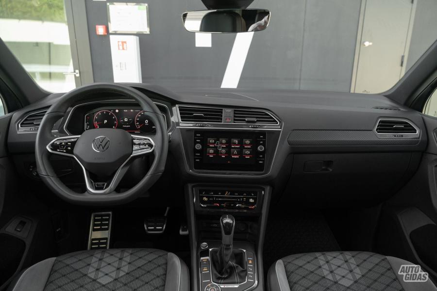 Volkswagen Tiguan 2022 Viļņa, ar dzinēja tilpumu 2.00 L un nobraukumu 71 tūkst. km par 31900 €, foto 17 vietnē AUTOMOTO.COM.LV