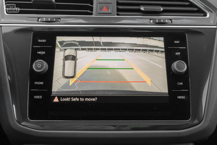 Volkswagen Tiguan 2022 Viļņa, ar dzinēja tilpumu 2.00 L un nobraukumu 71 tūkst. km par 31900 €, foto 31 vietnē AUTOMOTO.COM.LV