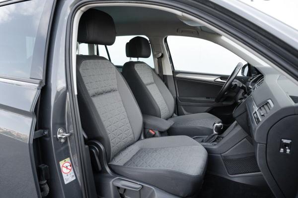 Volkswagen Tiguan 2022 in Riga, with an engine capacity of 1.50 L and mileage of 107 thousand km for 21500 €, photo 7 on AUTOMOTO.COM.LV