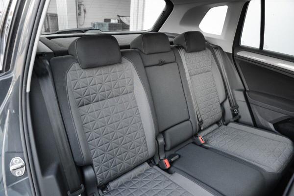 Volkswagen Tiguan 2022 in Riga, with an engine capacity of 1.50 L and mileage of 107 thousand km for 21500 €, photo 9 on AUTOMOTO.COM.LV
