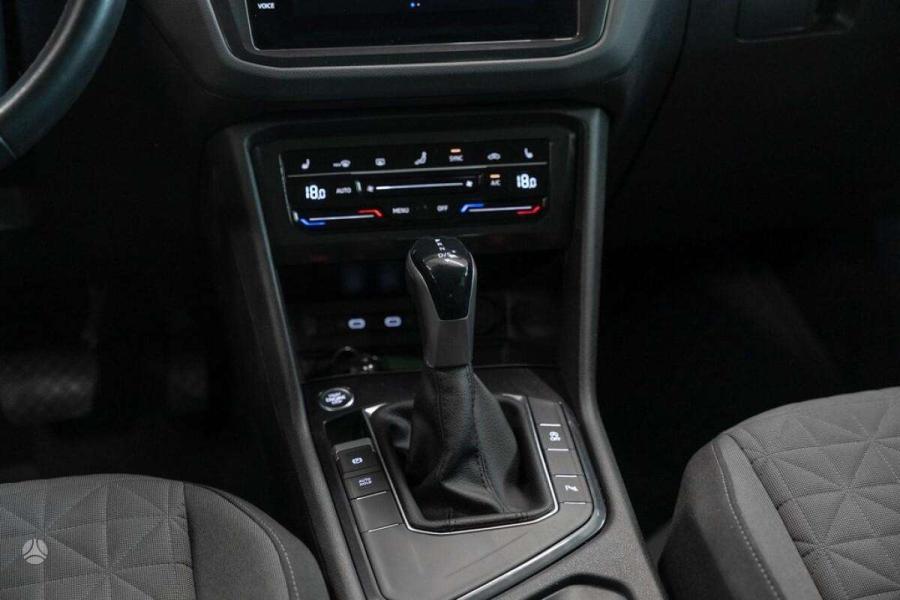 Volkswagen Tiguan 2022 Viļņa, ar dzinēja tilpumu 1.50 L un nobraukumu 62 tūkst. km par 21900 €, foto 17 vietnē AUTOMOTO.COM.LV