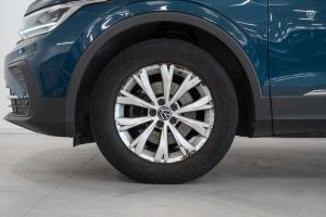 Volkswagen Tiguan 2022 Viļņa, ar dzinēja tilpumu 1.50 L un nobraukumu 62 tūkst. km par 21900 €, foto 22 vietnē AUTOMOTO.COM.LV