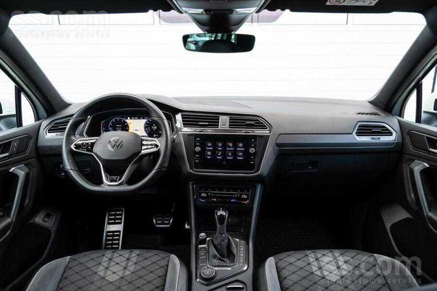 Volkswagen Tiguan 2022 in Riga, with an engine capacity of 2.00 L and mileage of 63 thousand km for 28950 €, photo 9 on AUTOMOTO.COM.LV