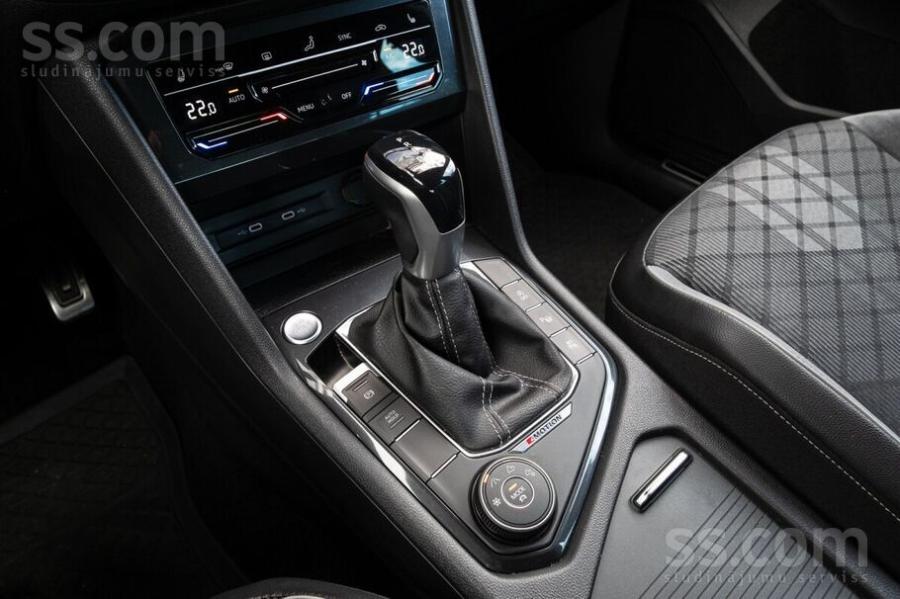 Volkswagen Tiguan 2022 in Riga, with an engine capacity of 2.00 L and mileage of 63 thousand km for 28950 €, photo 16 on AUTOMOTO.COM.LV