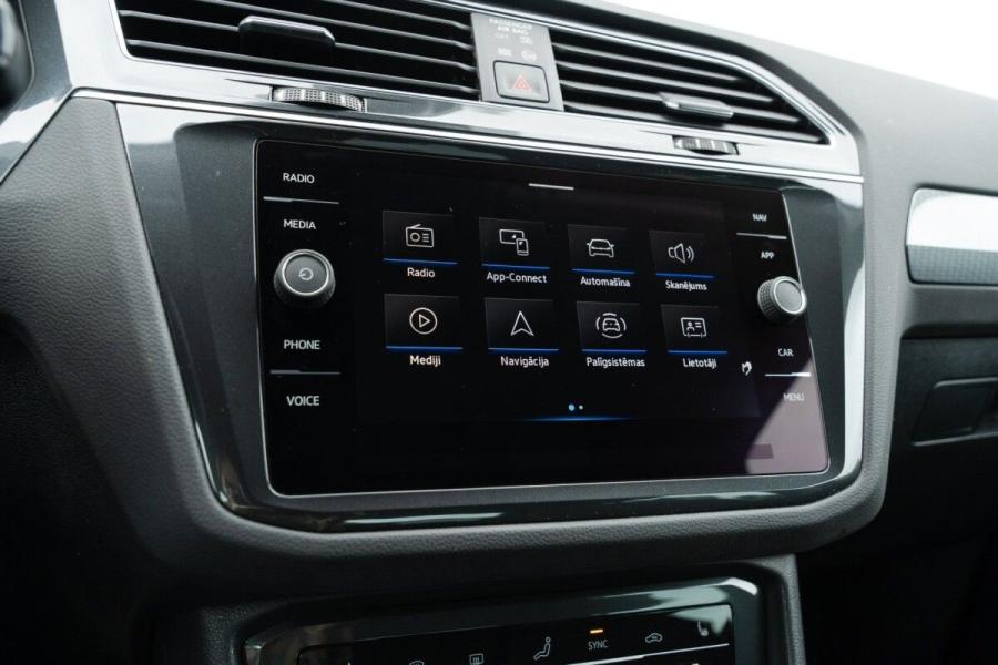 Volkswagen Tiguan 2022 Rīga, ar dzinēja tilpumu 1.50 L un nobraukumu 72 tūkst. km par 21500 €, foto 18 vietnē AUTOMOTO.COM.LV