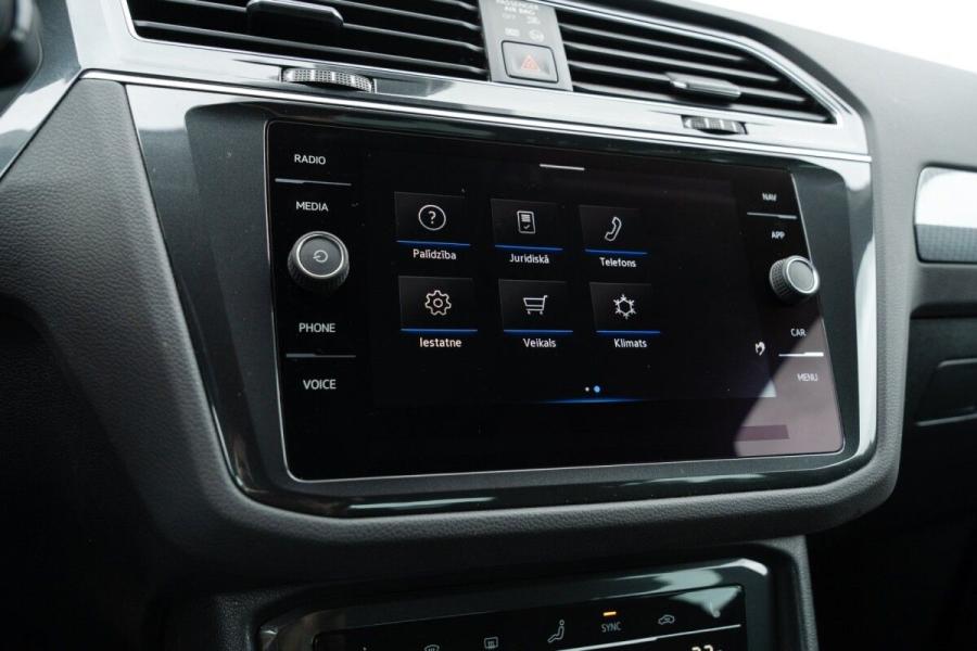 Volkswagen Tiguan 2022 Rīga, ar dzinēja tilpumu 1.50 L un nobraukumu 72 tūkst. km par 21500 €, foto 21 vietnē AUTOMOTO.COM.LV