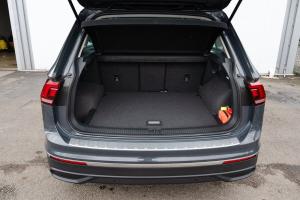 Volkswagen Tiguan 2022 Rīga, ar dzinēja tilpumu 1.50 L un nobraukumu 72 tūkst. km par 21500 €, foto 24 vietnē AUTOMOTO.COM.LV