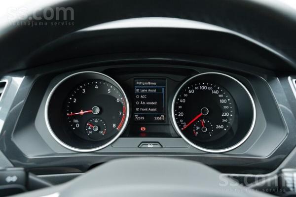 Volkswagen Tiguan 2022 in Riga on AUTOMOTO.COM.LV Volkswagen Tiguan 2022 in Riga, with an engine capacity of 1.50 L and mileage of 72 thousand km for 21500 €, photo 11 on AUTOMOTO.COM.LV