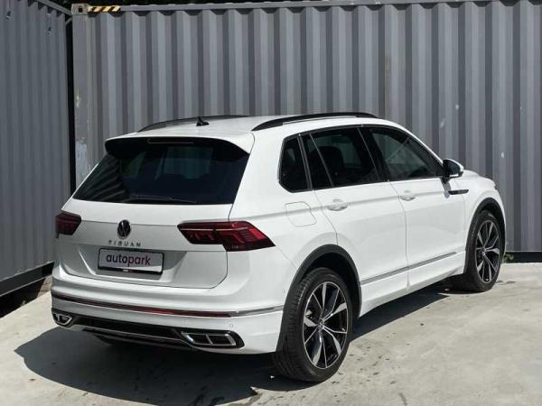 Volkswagen Tiguan 2023 in Vilnius, with an engine capacity of 1.50 L and mileage of 37 thousand km for 28900 €, photo 3 on AUTOMOTO.COM.LV