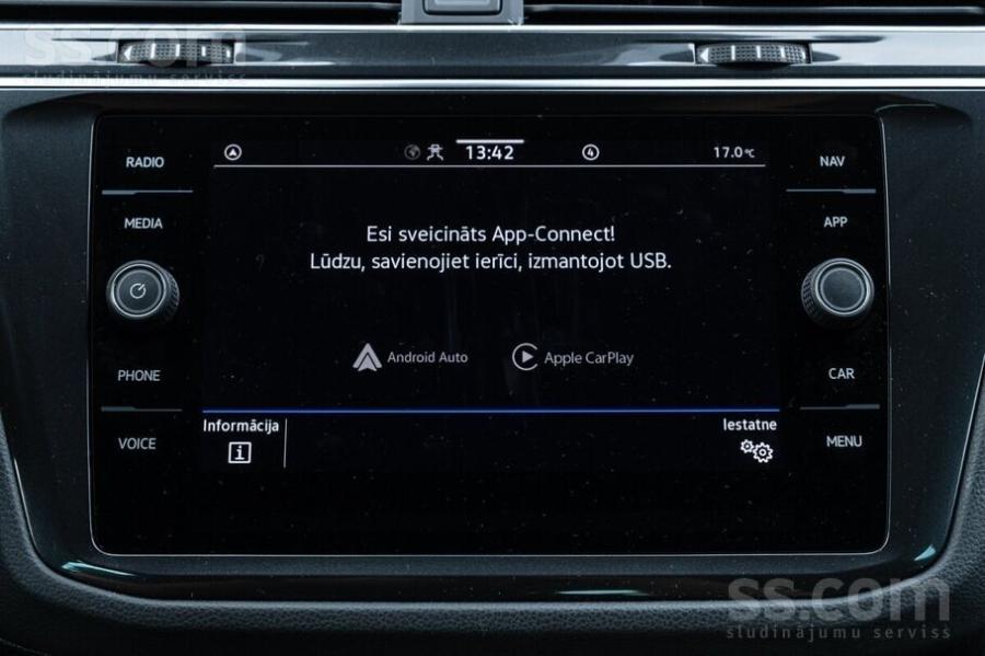 Volkswagen Tiguan 2023 Rīga, ar dzinēja tilpumu 1.50 L un nobraukumu 44 tūkst. km par 23950 €, foto 12 vietnē AUTOMOTO.COM.LV