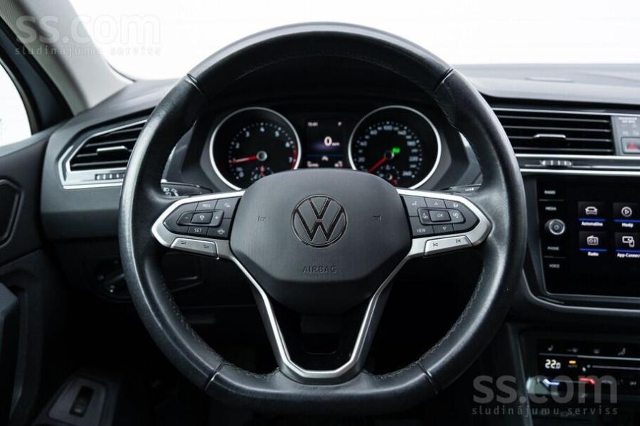 Volkswagen Tiguan 2023 Rīga, ar dzinēja tilpumu 1.50 L un nobraukumu 44 tūkst. km par 23950 €, foto 21 vietnē AUTOMOTO.COM.LV