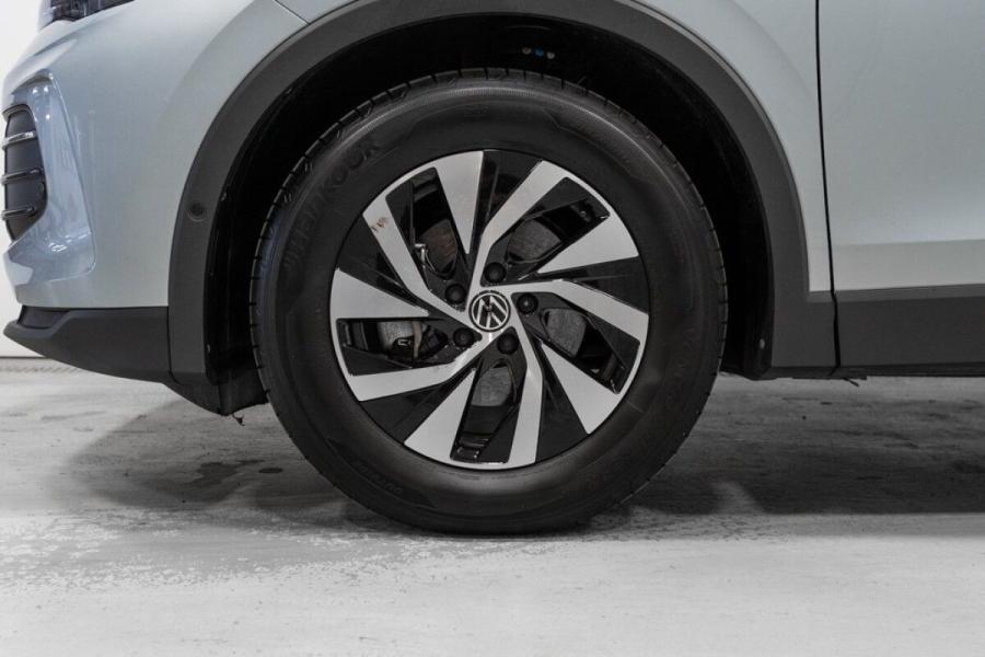 Volkswagen Tiguan 2024 Viļņa, ar dzinēja tilpumu 1.50 L un nobraukumu 10 tūkst. km par 31900 €, foto 28 vietnē AUTOMOTO.COM.LV