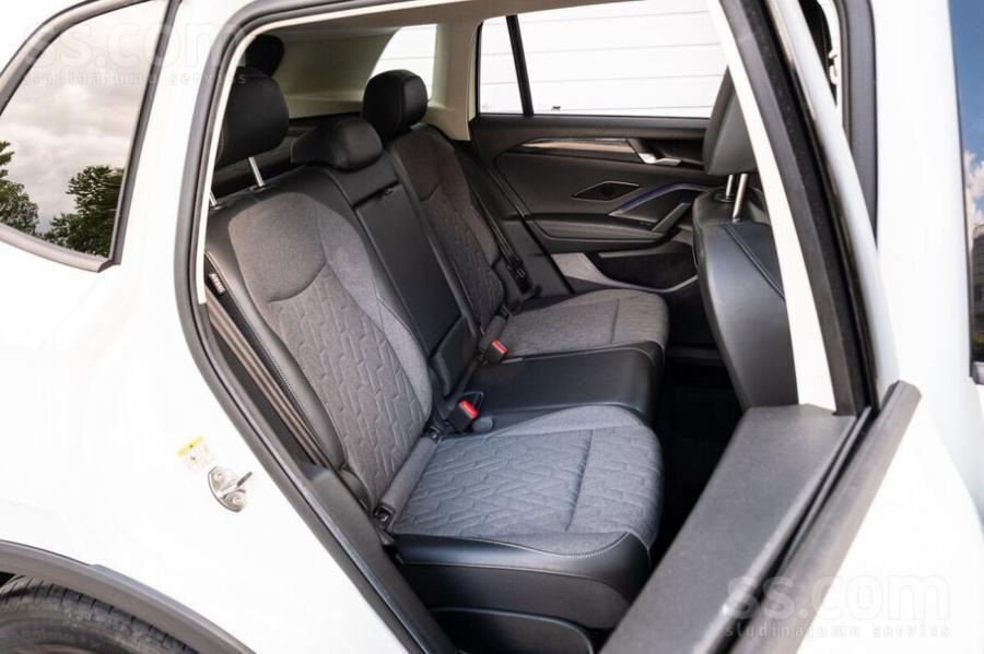 Volkswagen Tiguan 2024 Rīga, ar dzinēja tilpumu 1.50 L un nobraukumu 28 tūkst. km par 31950 €, foto 8 vietnē AUTOMOTO.COM.LV
