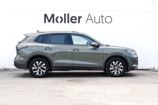 Volkswagen Tiguan 2024 in Riga, with an engine capacity of 1.50 L and mileage of 41 thousand km for 30900 €, photo 5 on AUTOMOTO.COM.LV