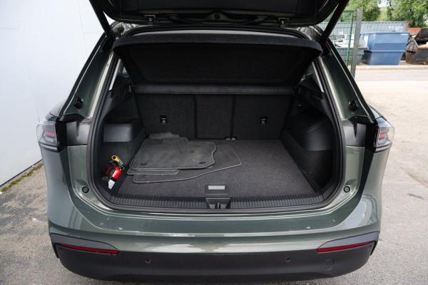Volkswagen Tiguan 2024 in Riga, with an engine capacity of 1.50 L and mileage of 41 thousand km for 30900 €, photo 10 on AUTOMOTO.COM.LV