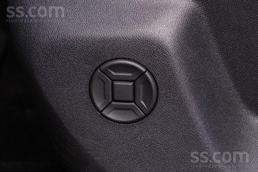 Volkswagen Tiguan 2024 Rīga, ar dzinēja tilpumu 2.00 L un nobraukumu 21 tūkst. km par 32950 €, foto 24 vietnē AUTOMOTO.COM.LV
