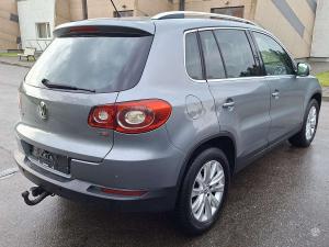 Green Volkswagen Tiguan 2008 in Ukmerge, with an engine capacity of 1.40 L and mileage of 241 thousand km for 4500 €, photo 4 on AUTOMOTO.COM.LV