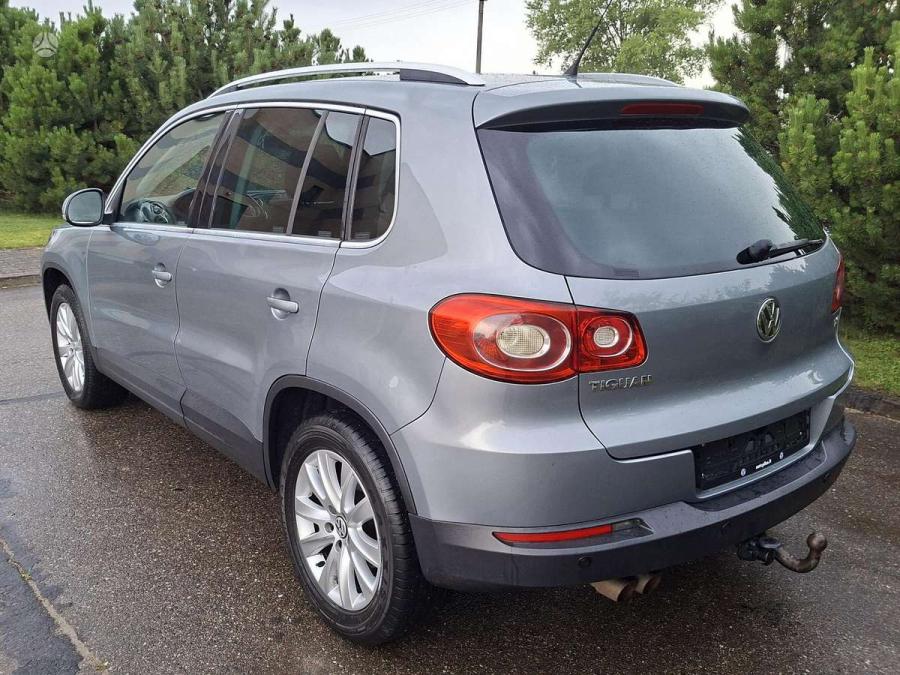 Green Volkswagen Tiguan 2008 in Ukmerge, with an engine capacity of 1.40 L and mileage of 241 thousand km for 4500 €, photo 5 on AUTOMOTO.COM.LV