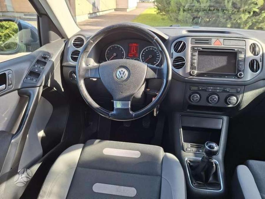 Zaļš Volkswagen Tiguan 2008 Ukmergė, ar dzinēja tilpumu 1.40 L un nobraukumu 241 tūkst. km par 4250 €, foto 6 vietnē AUTOMOTO.COM.LV