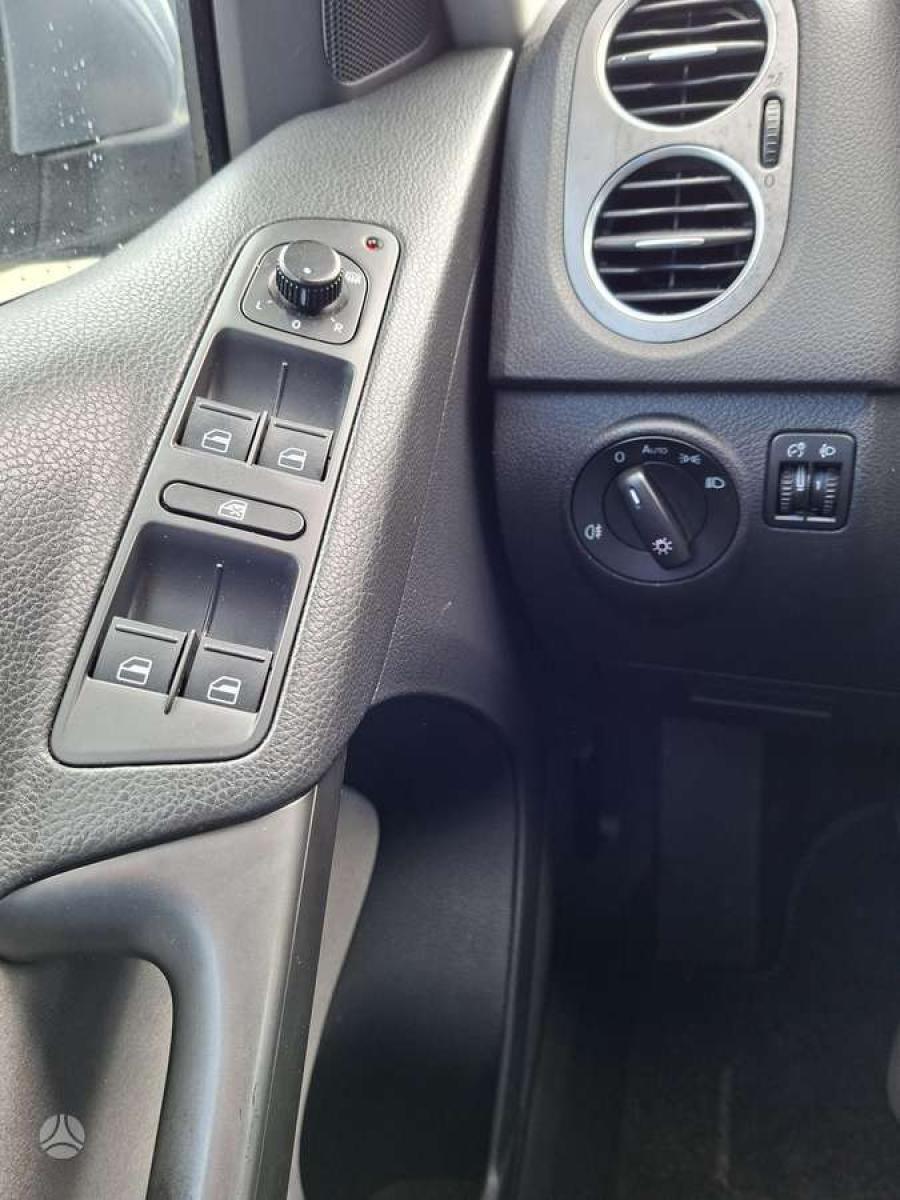 Zaļš Volkswagen Tiguan 2008 Ukmergė, ar dzinēja tilpumu 1.40 L un nobraukumu 241 tūkst. km par 4250 €, foto 10 vietnē AUTOMOTO.COM.LV