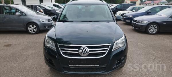 Zaļš Volkswagen Tiguan 2010 Rīga, ar dzinēja tilpumu 2.00 L un nobraukumu 0 tūkst. km par 7450 €, foto 2 vietnē AUTOMOTO.COM.LV