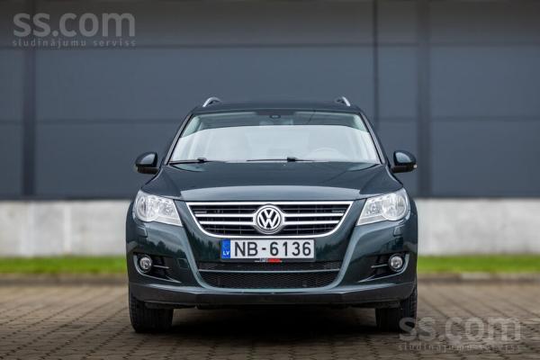 Zaļš Volkswagen Tiguan 2010 Rīga, ar dzinēja tilpumu 2.00 L un nobraukumu 315 tūkst. km par 6990 €, foto 2 vietnē AUTOMOTO.COM.LV